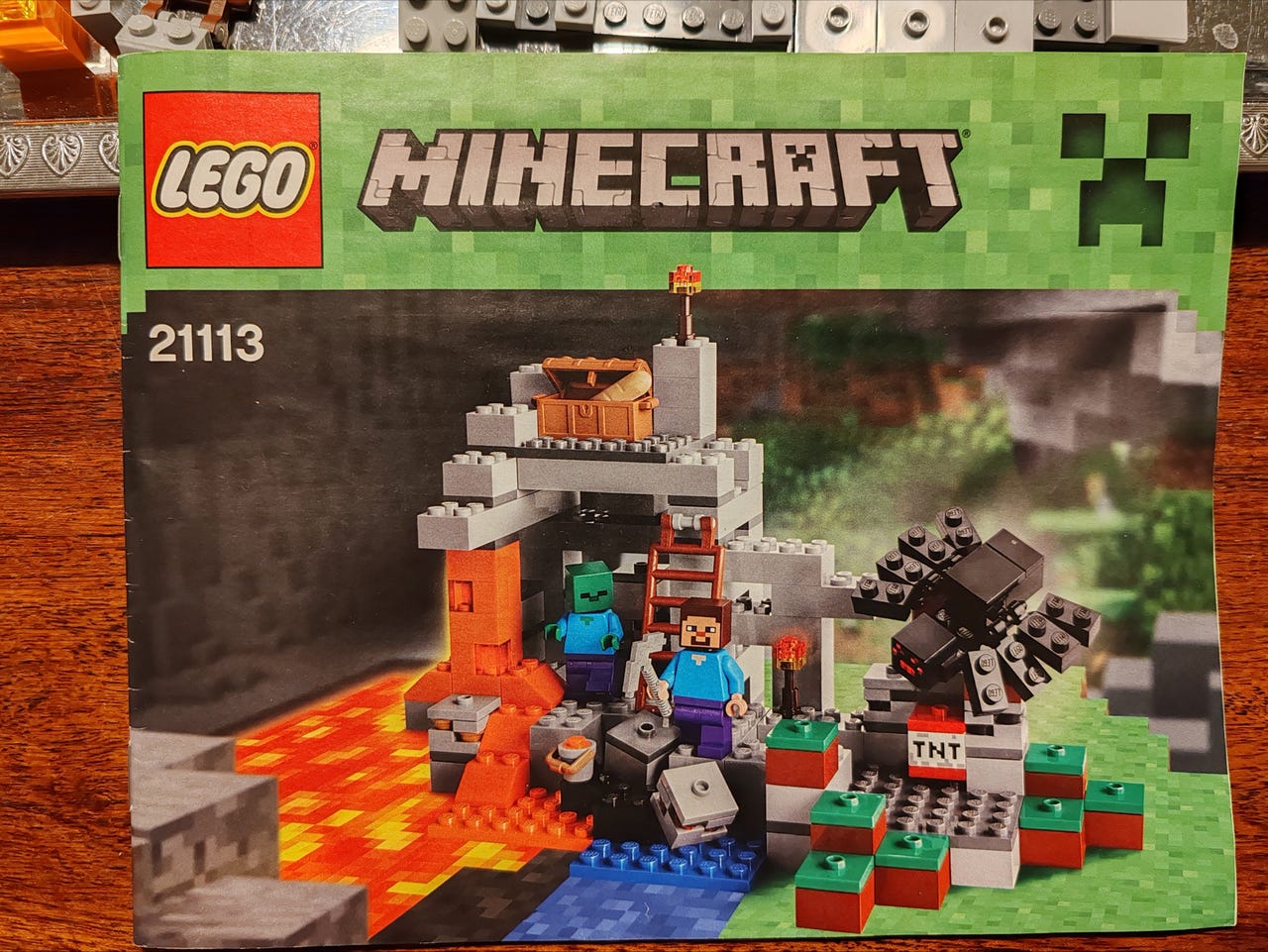 LEGO® Minecraft™ The Cave ja The Village | Tori