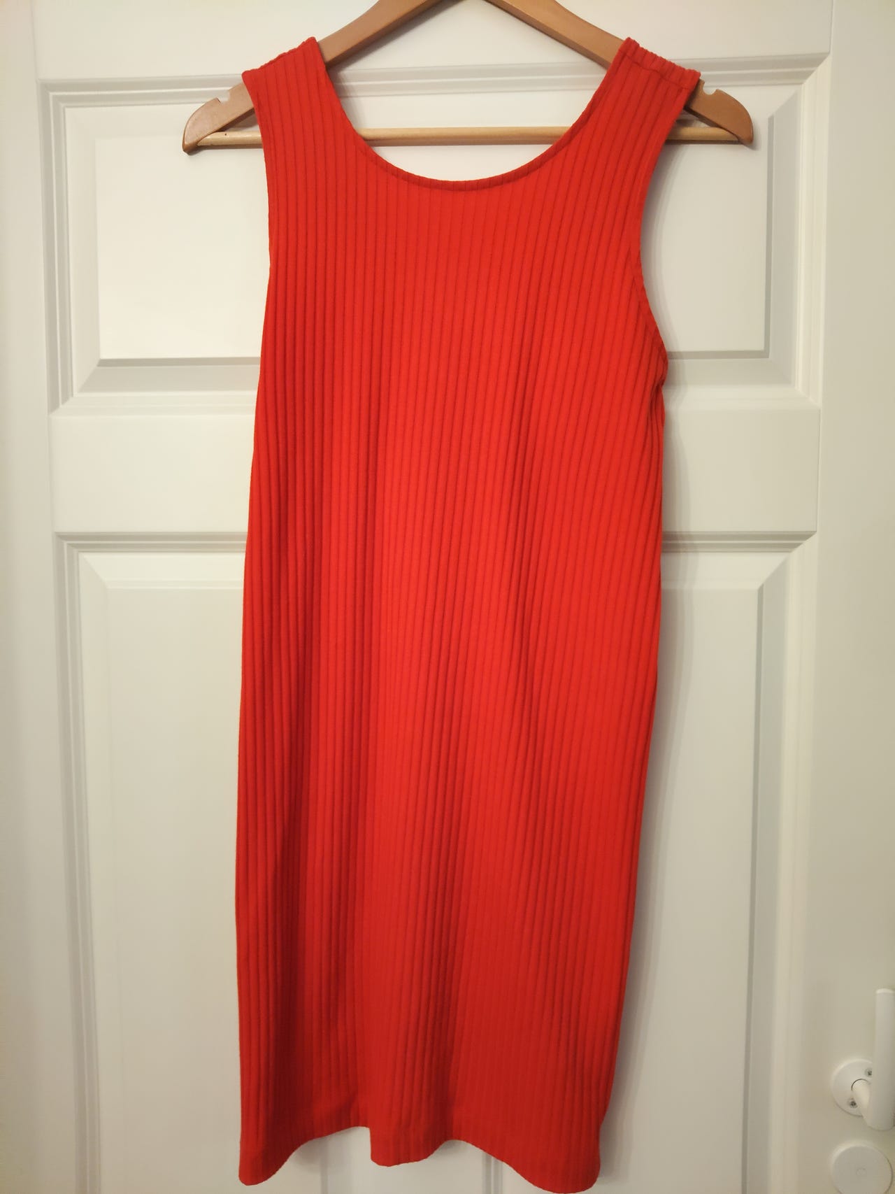 Monki mekko S punainen | Tori