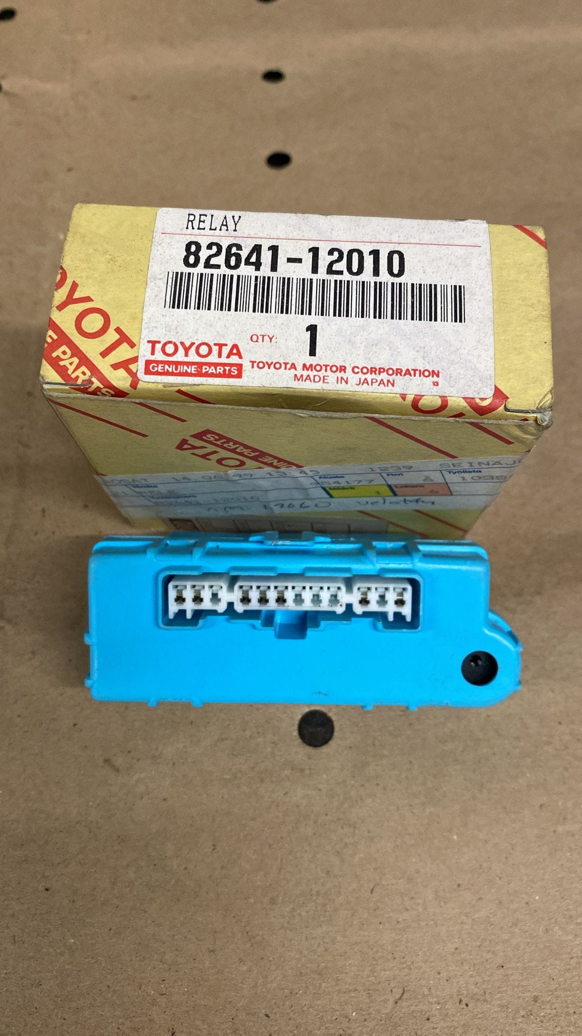 Toyota relerasia 82641-12010 | Tori