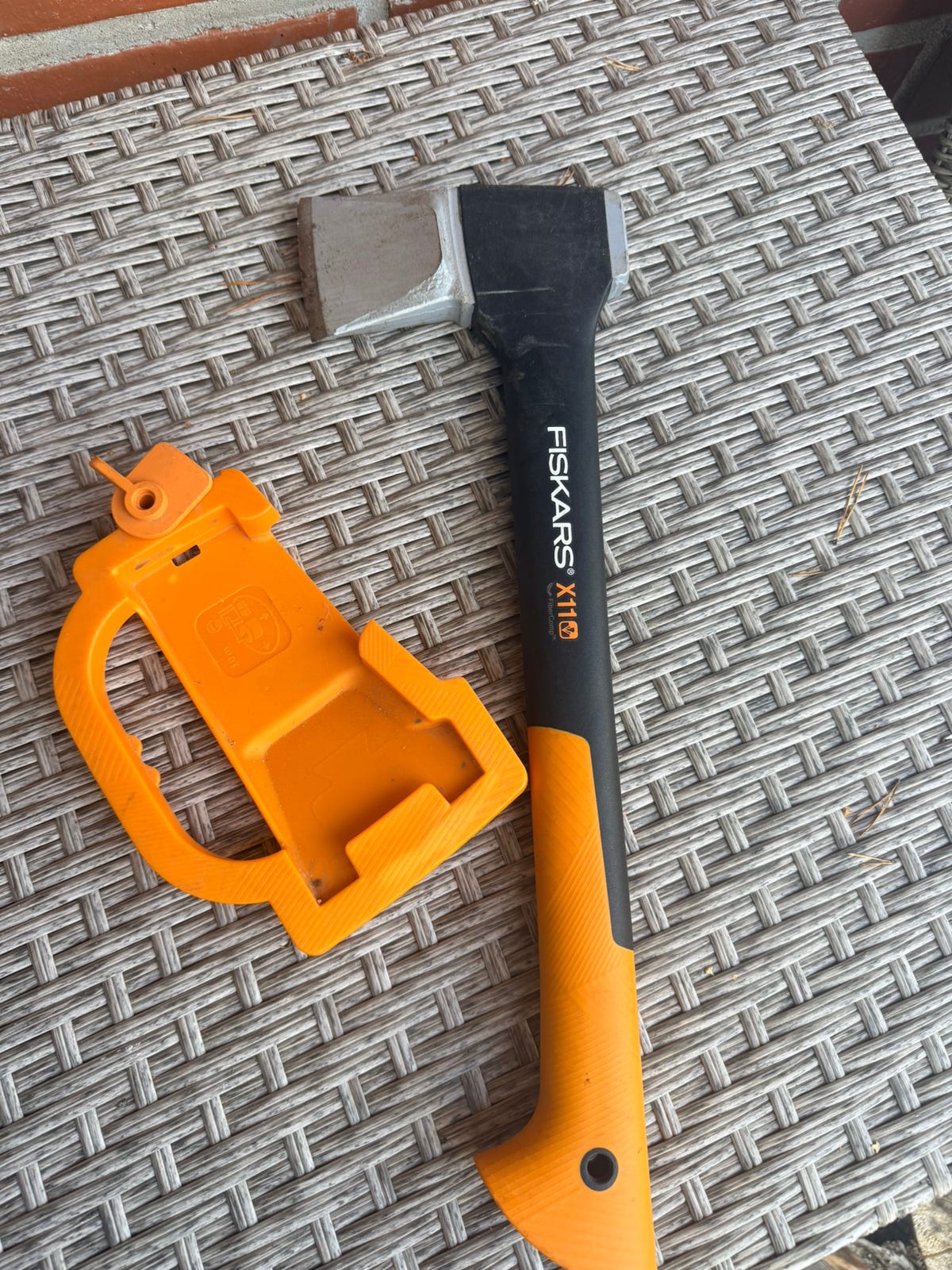 Fiskars X11 kirves | Tori