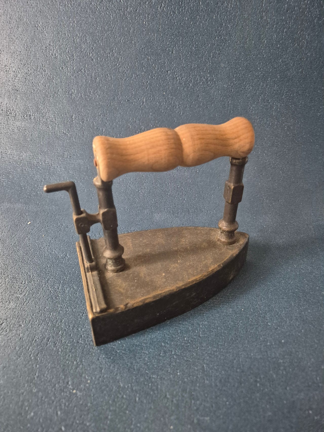 Vanha silitysrauta | Tori