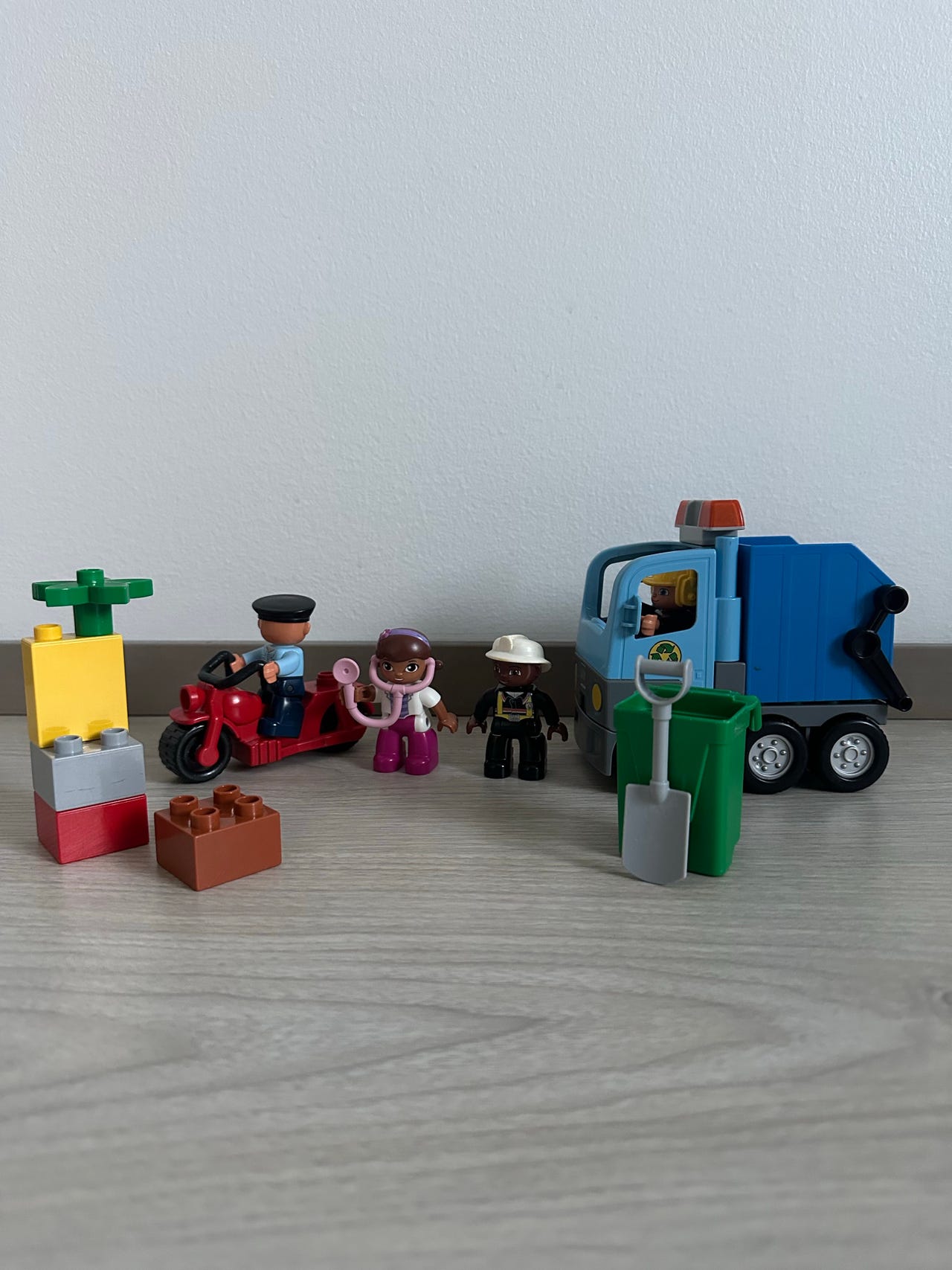 LEGO DUPLO City Jäteauto ja hahmot | Tori