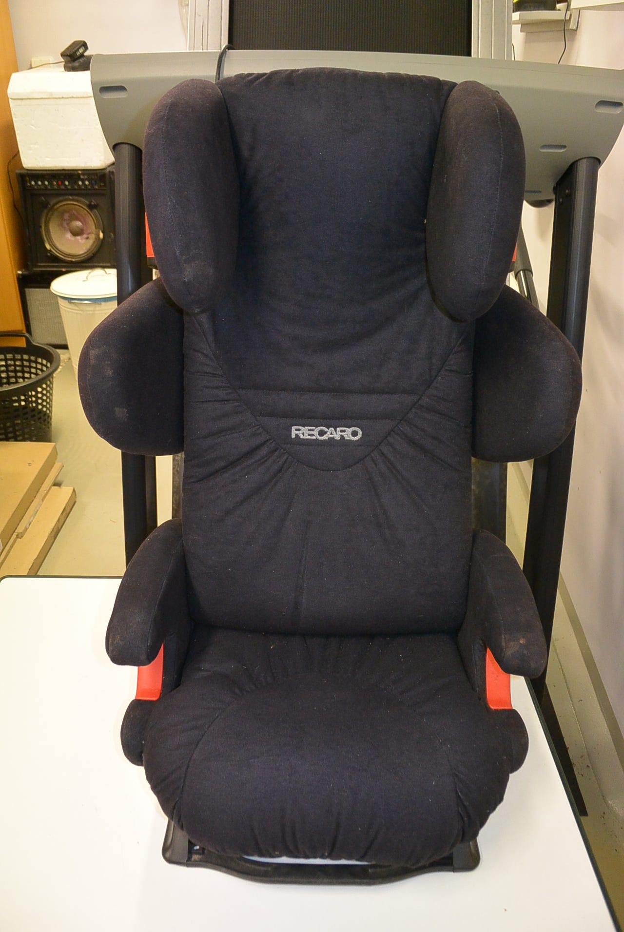 Recaro lasten turvaistuin jossa kaiuttimet pään kohdalla, 9-36kg | Tori