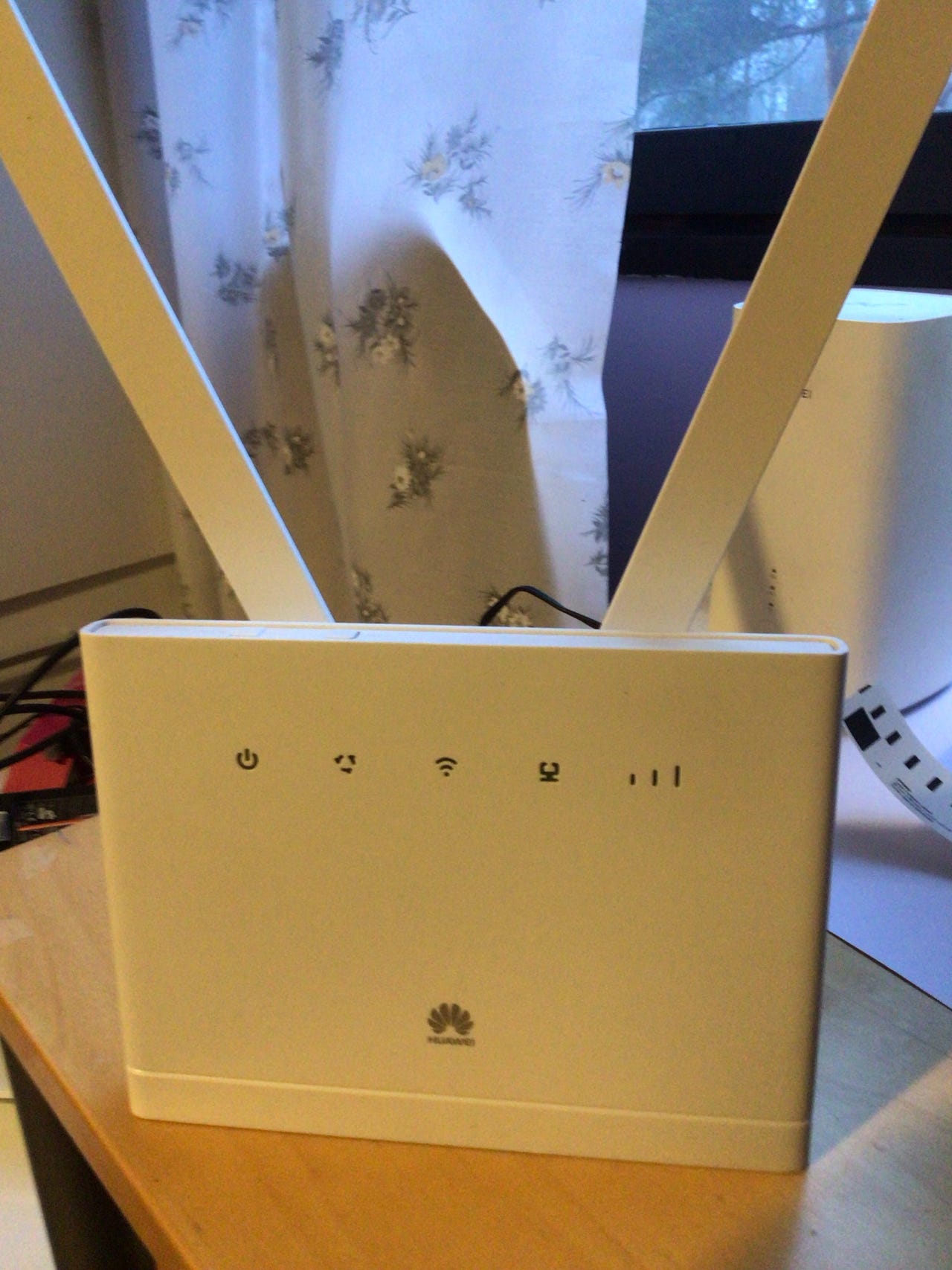 Huawei Modeemi reititin valkoinen langaton b-315s 22 | Tori