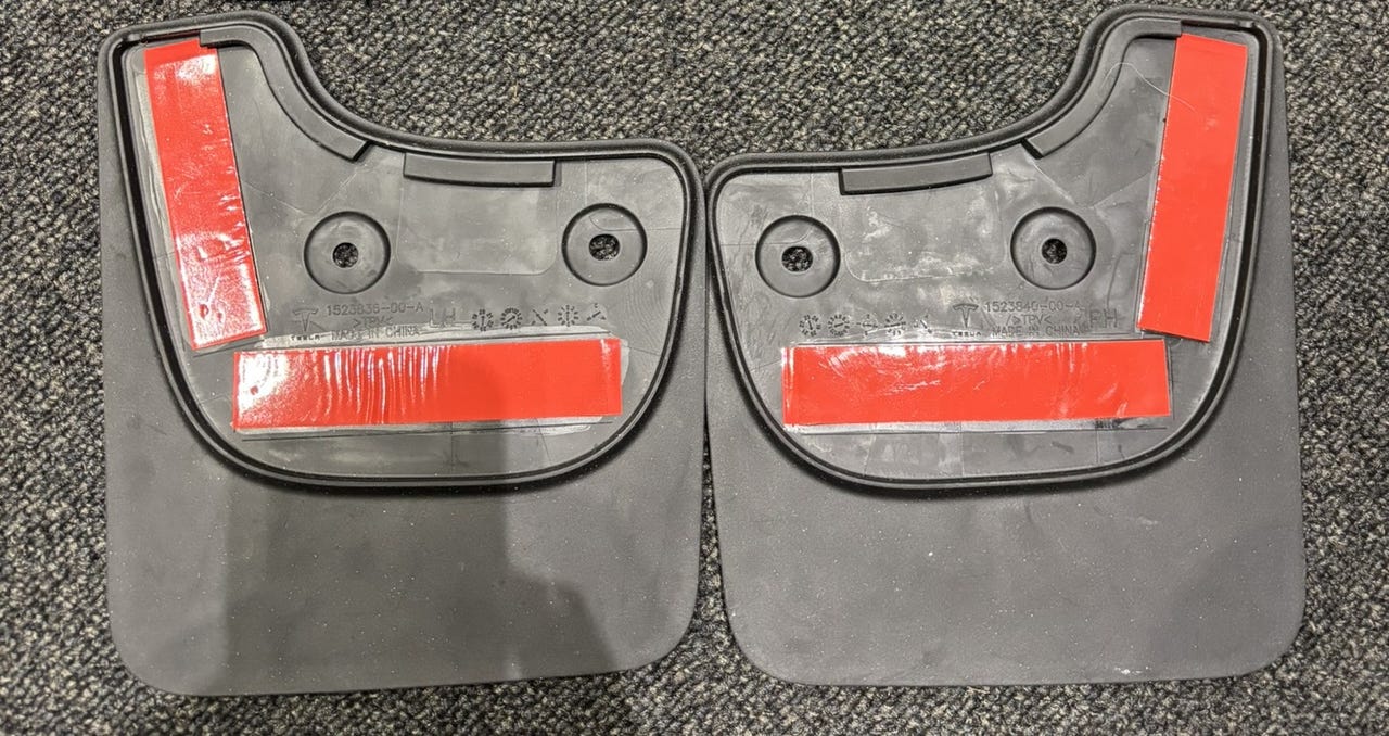 Tesla Model 3 roiskeläppien jatkopalat (alkuperäiset, OEM) | Tori