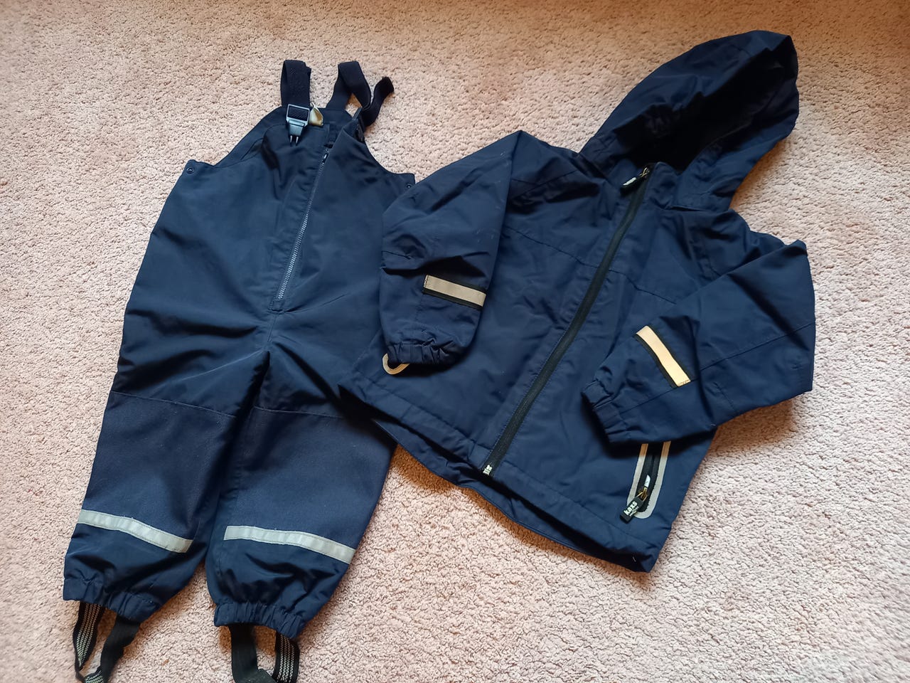 Välikausitakki ja haalarihousut, koko 80-98cm | Tori