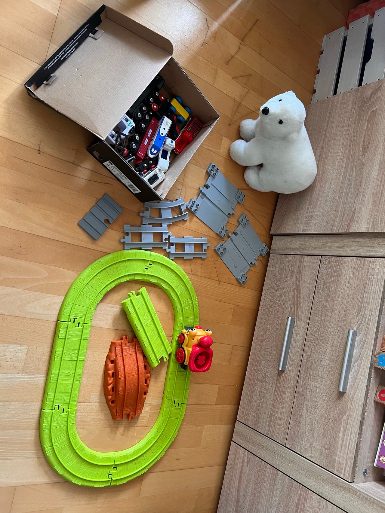 Kuvan Duplo osat + Junia + Pehmolelu | Tori