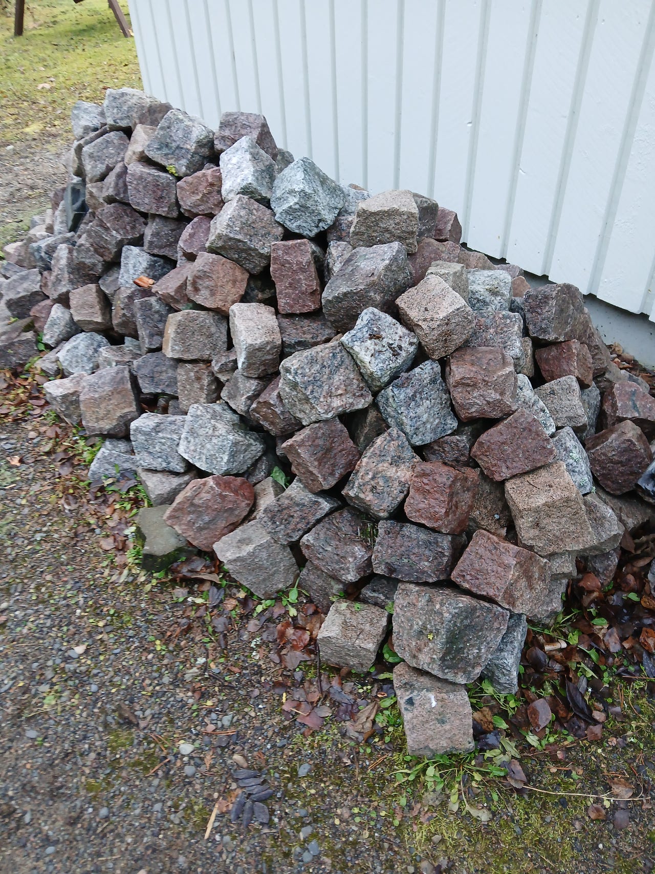 Nupukivet, graniitti kivi | Tori