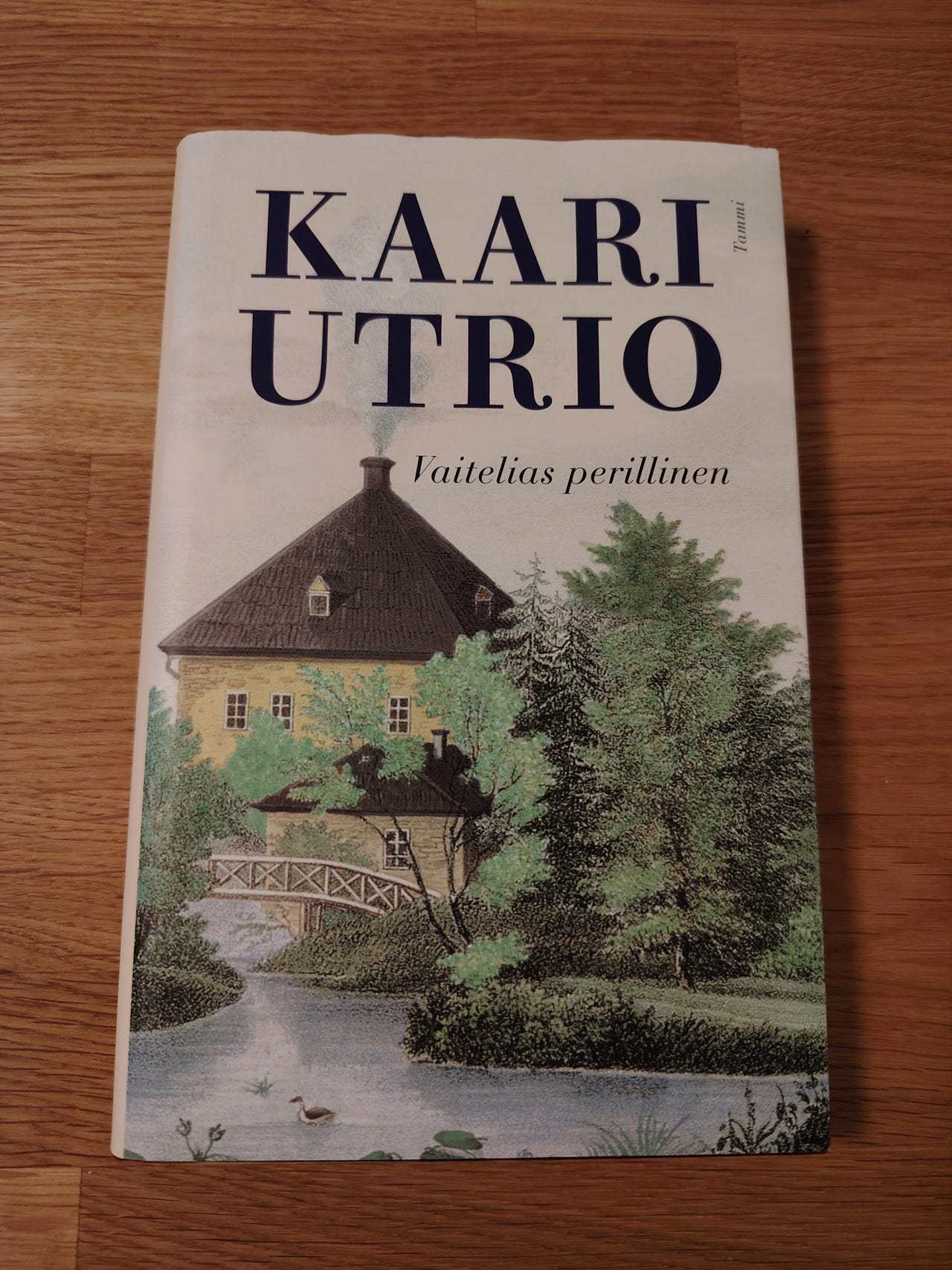 Kaari Utrio Vaitelias perillinen -kirja | Tori