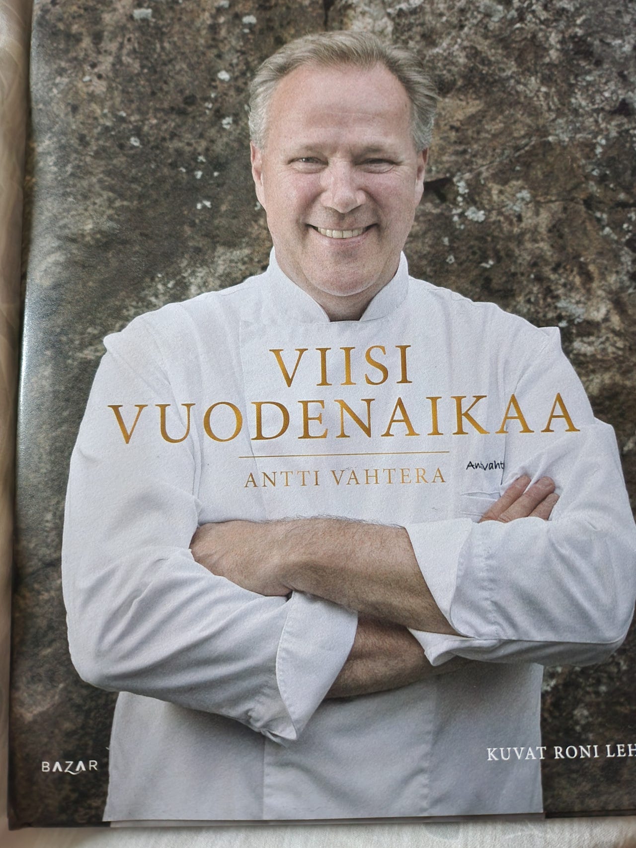 Antti Vahtera Viisi vuodenaikaa Kirja | Tori