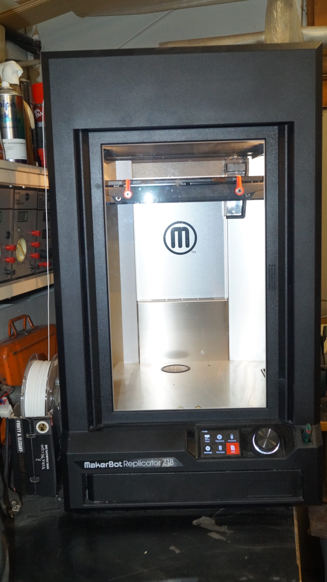 MakerBot Replicator Z18 3D-tulostin suuri tulostusalue | Tori