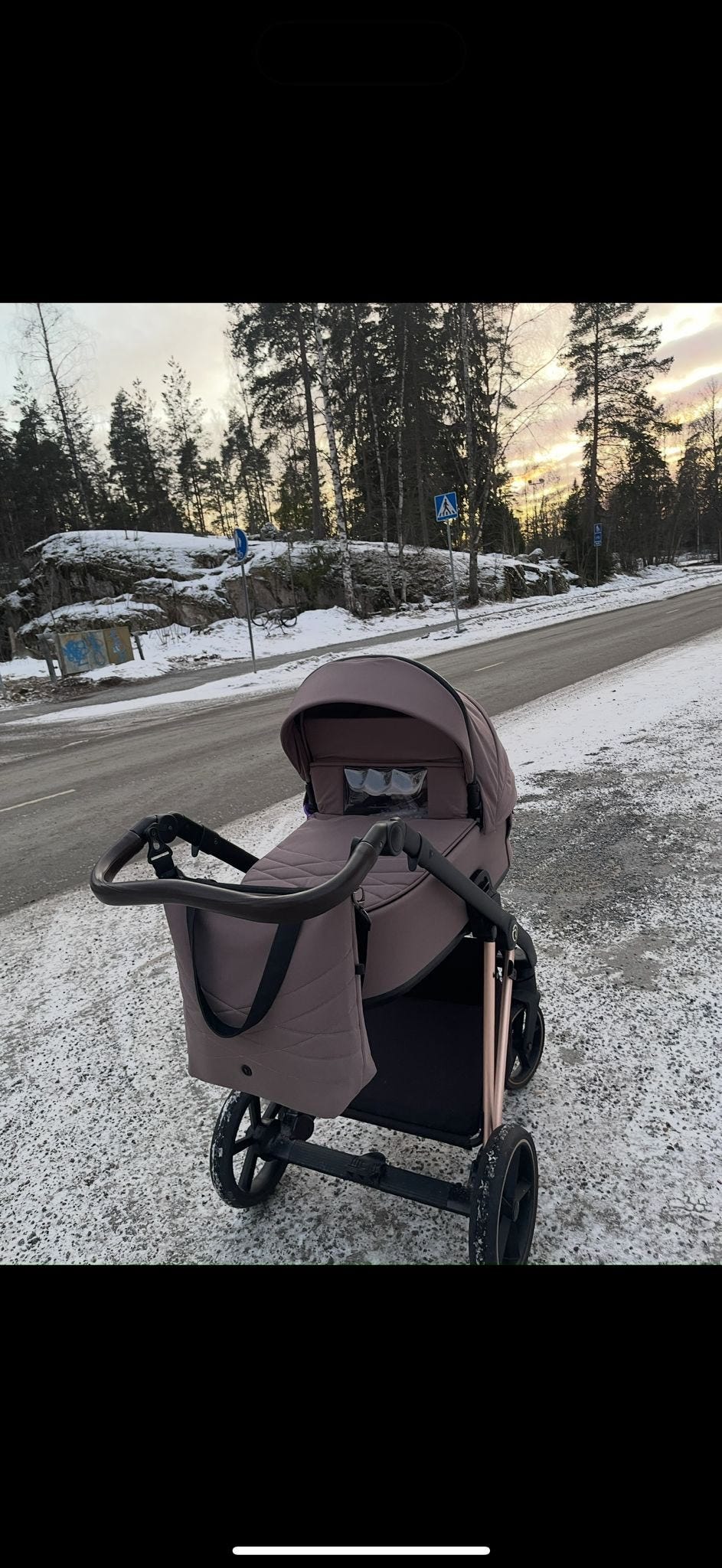 Roan Ivi Cocoa Rose Cold 2 in 1 stroller – €450 (negotiable) | Tori