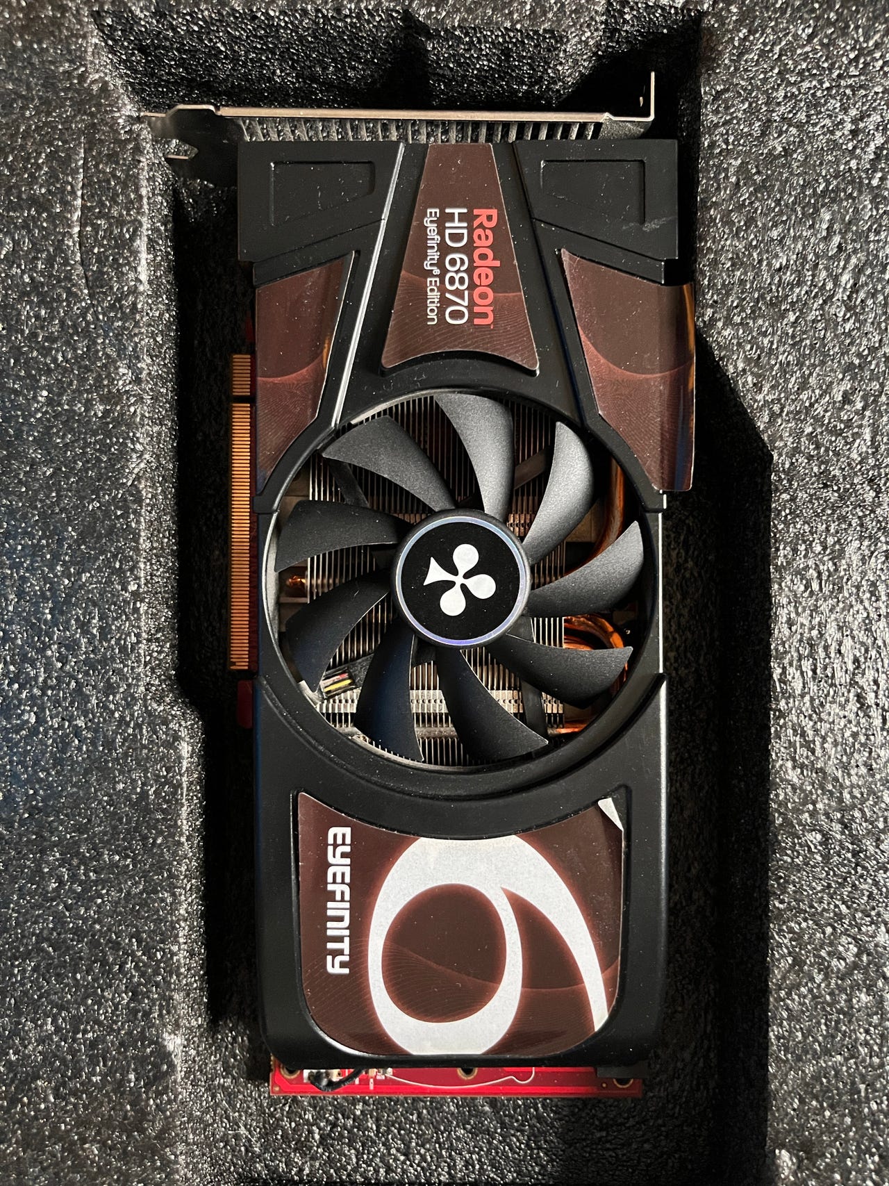 ATI Radeon HD 6870 Näytönohjain | Tori