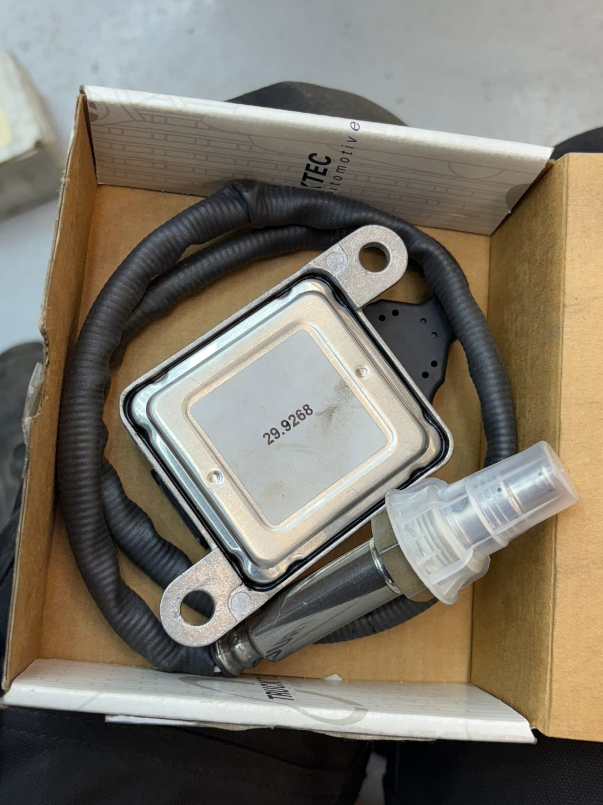 NOx anturi Mercedes W906, W172, W211 W212 M271 M272 M276 OM629 OM642 ...