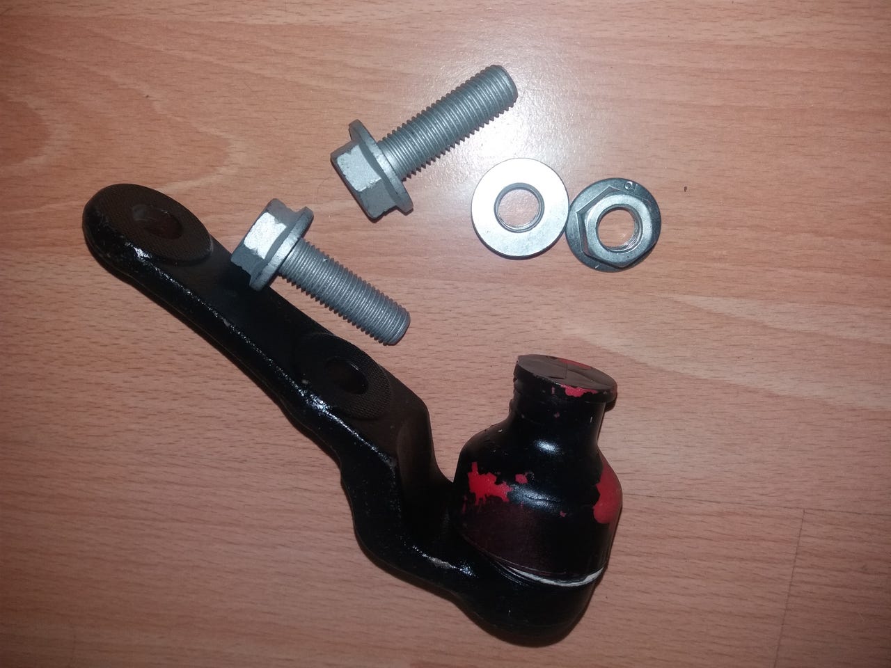 Etualatukivarren pallonivel Opel Corsa-B / Corsa-B Combo / Tigra-A | Tori