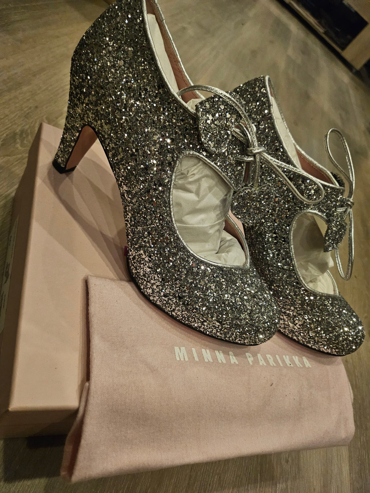 Minna Parikka Jodie Silver Glitter 40 | Tori