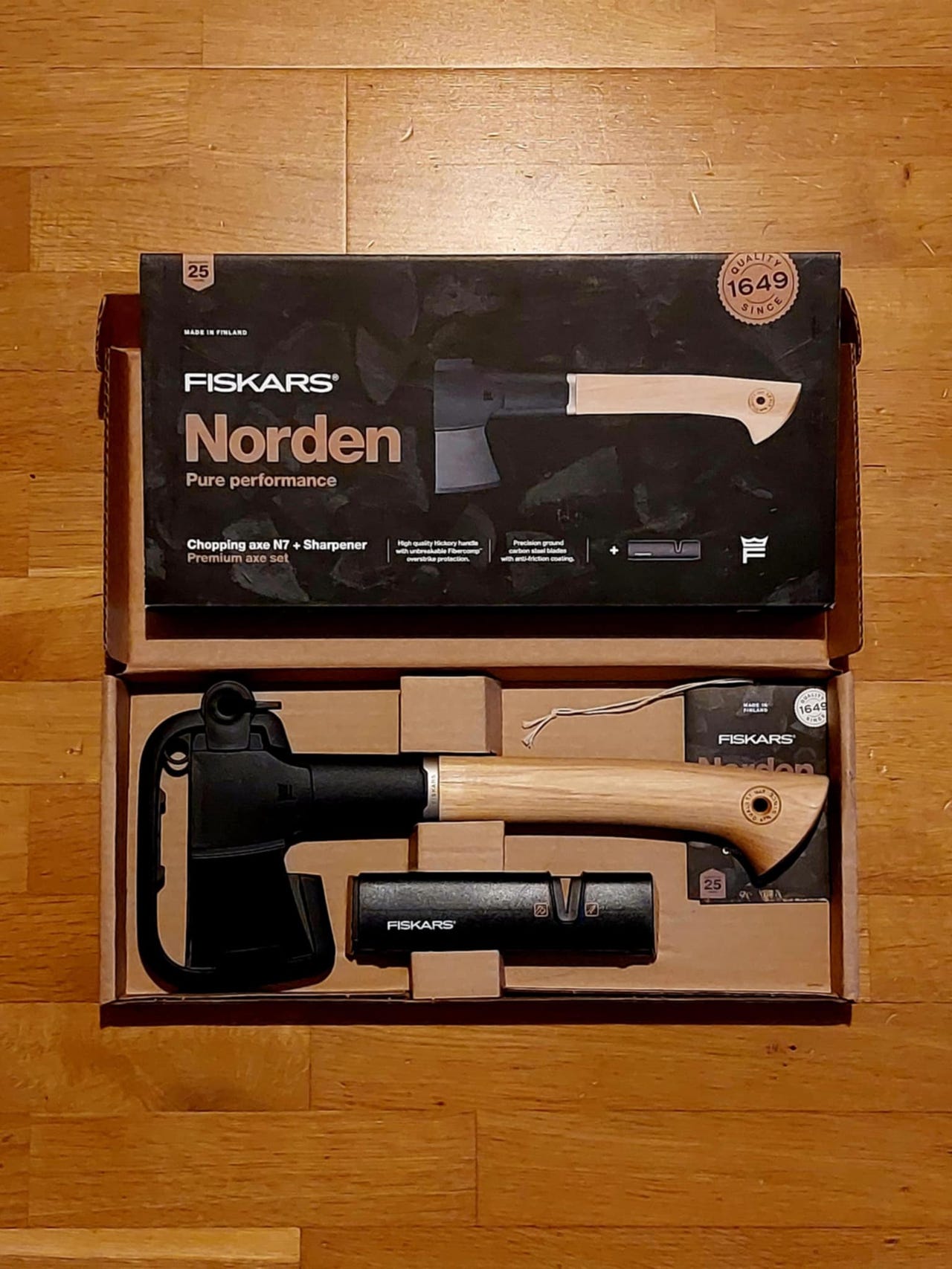 Fiskars Norden N7 retkikirves + teroitin | Tori