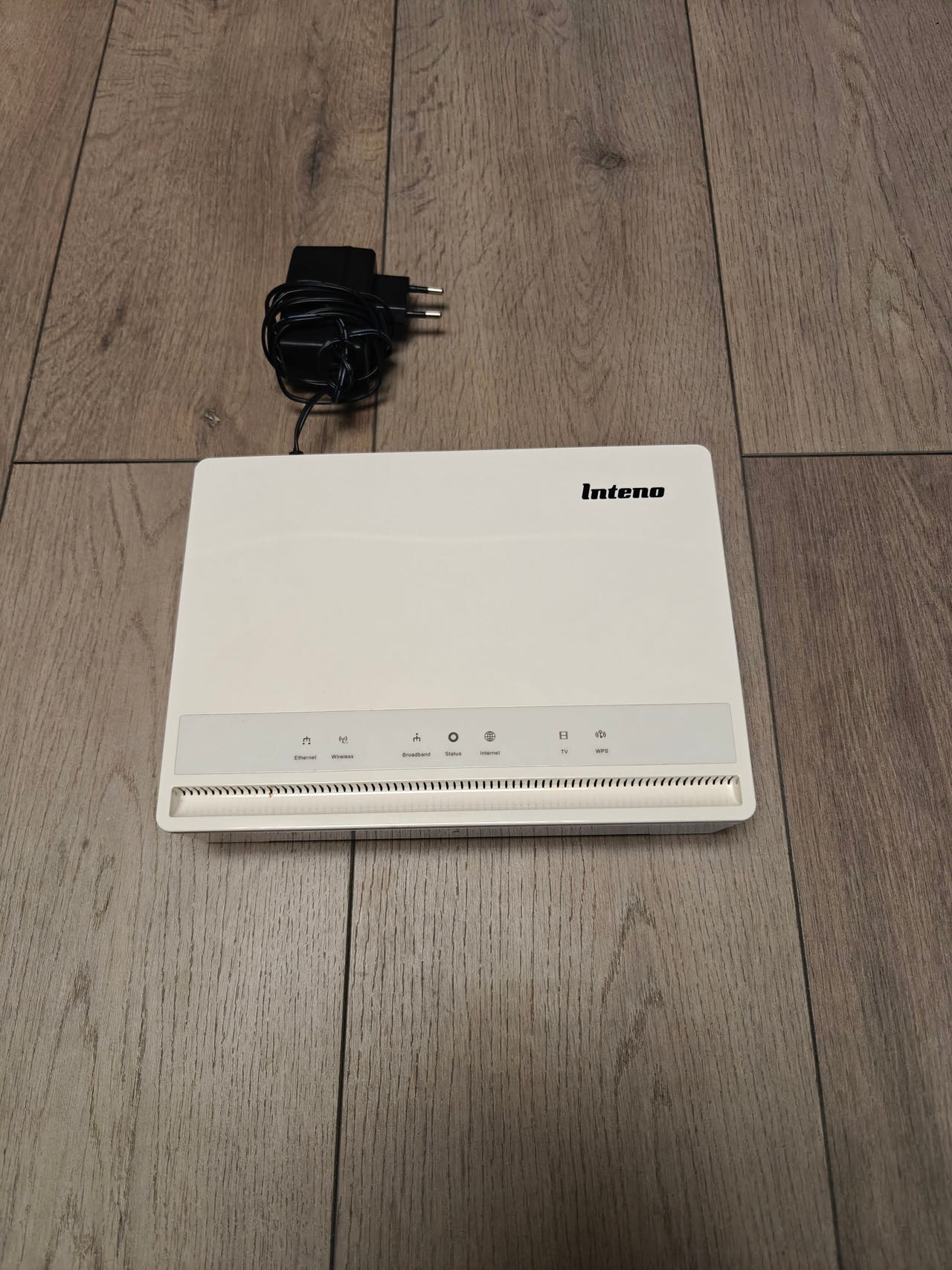 INTENO DG301AL ADSL-modeemi/reititin. | Tori