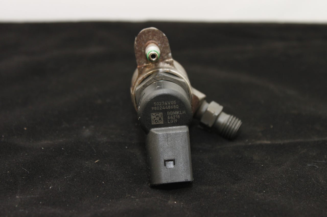 Peugeot Polttoainesuutin nr.3 9802448680 | Tori