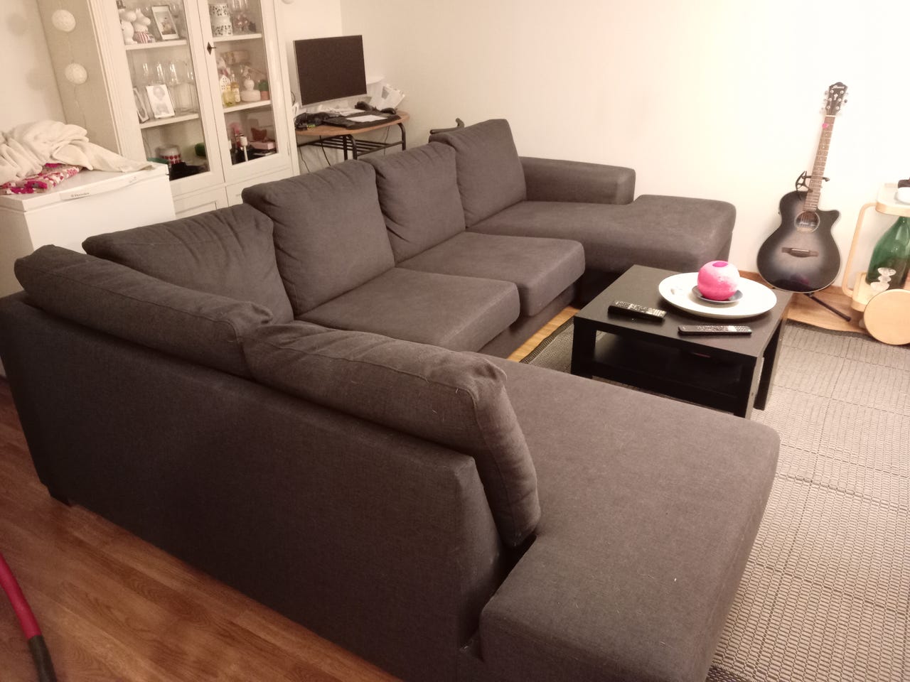 Iso u-mallinen sohva | Tori