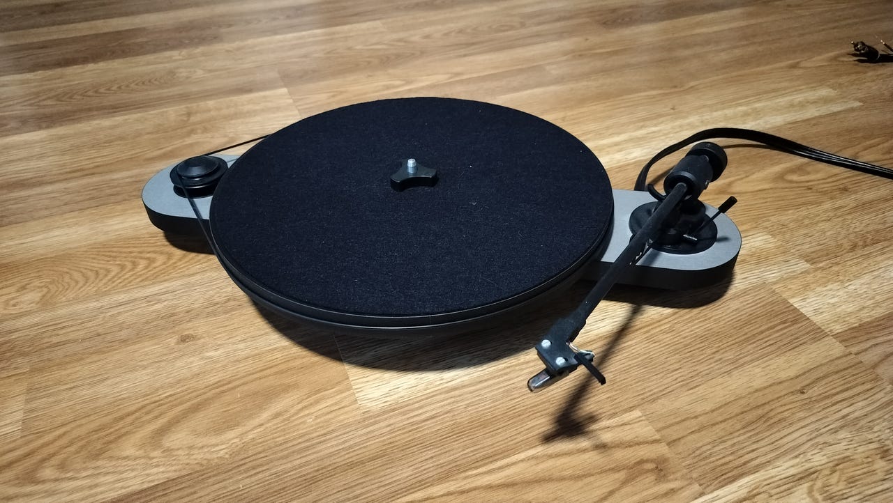 Pro-Ject Elemental | Tori