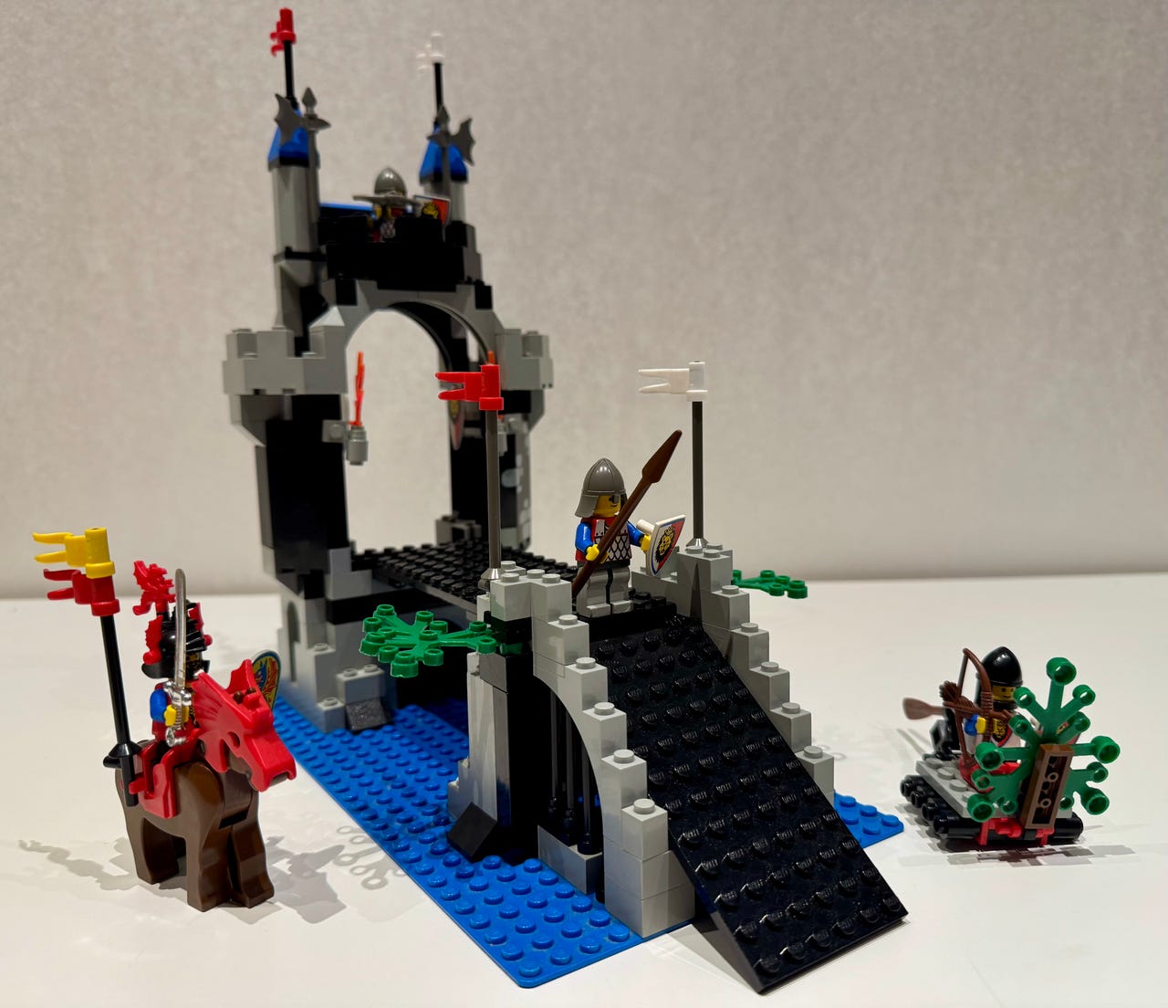 LEGO 6078 Royal Drawbridge | Tori