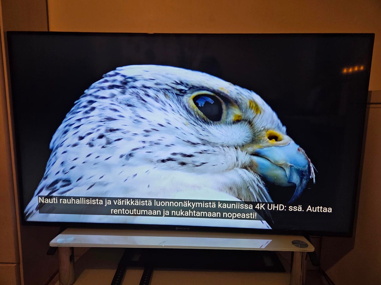 Täysin uudenveroinen ProCaster 55SL901H 55" 4K UHD Android LED SMART TV ...