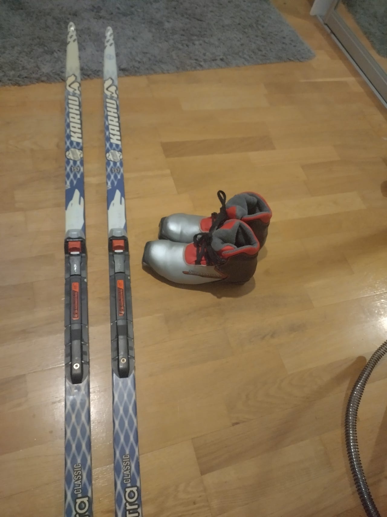 Lasten Karhu sukset 157cm+monot | Tori