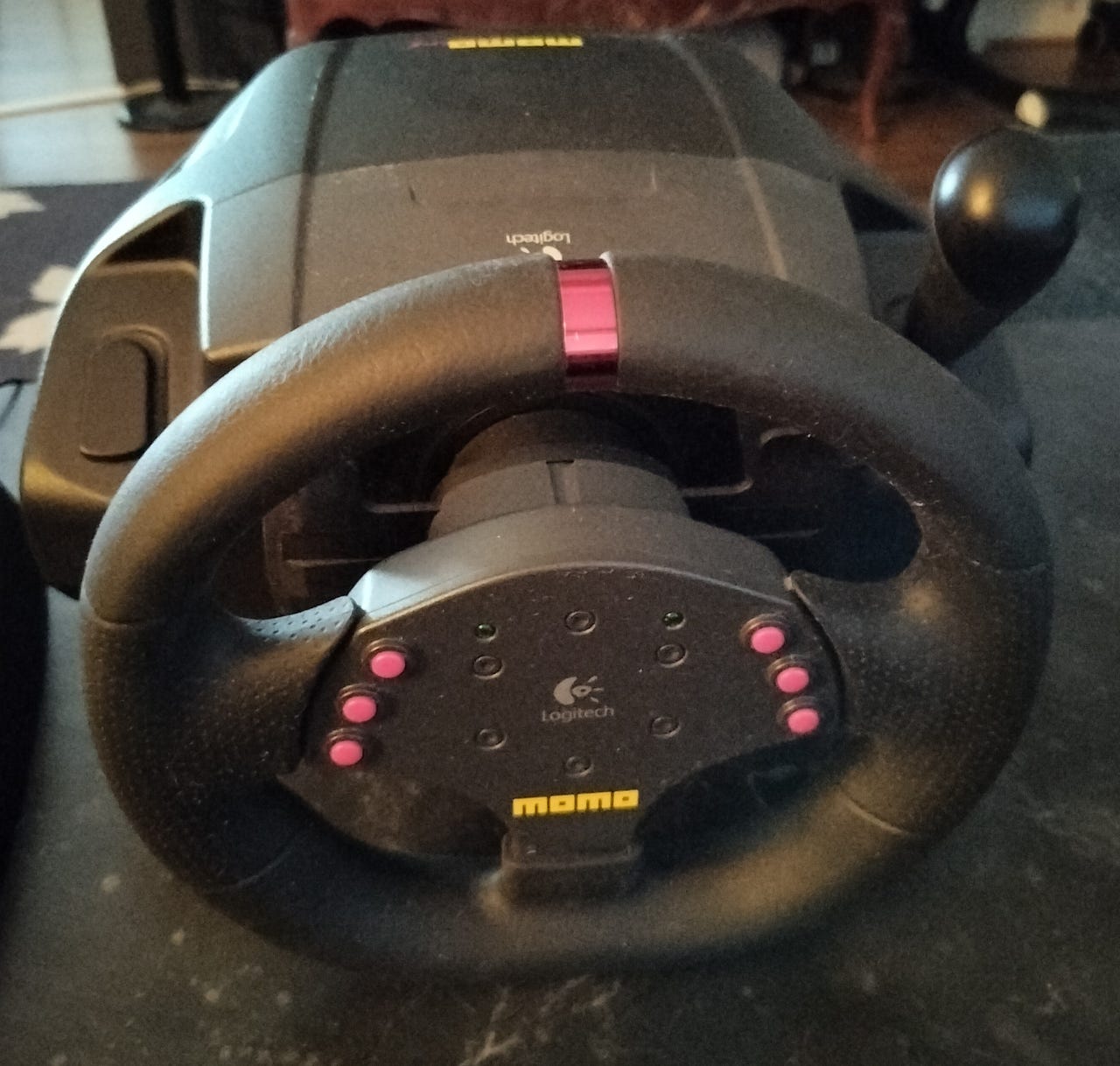 Logitech MOMO Racing Wheel ohjain ja polkimet | Tori