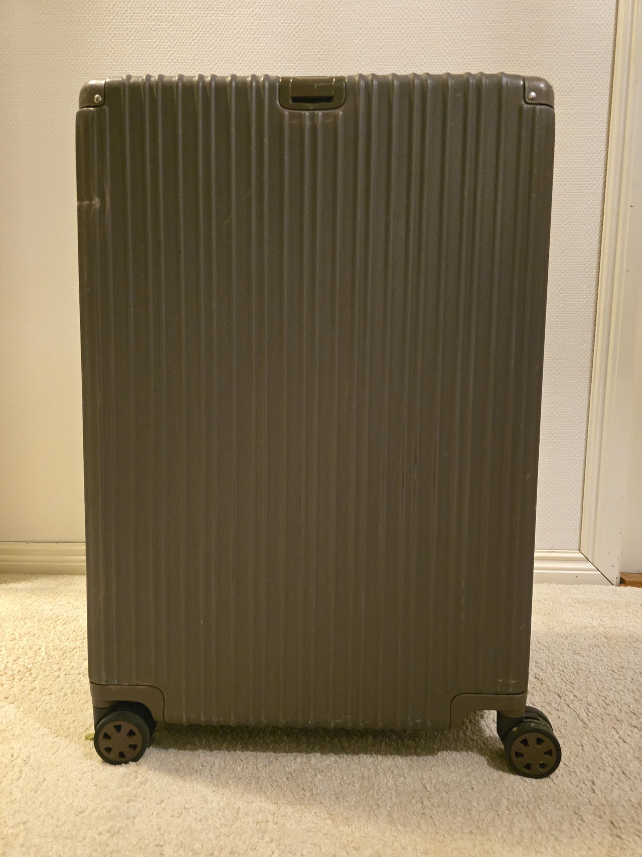 Iso matkalaukku 75 x 53 x 30 | Tori