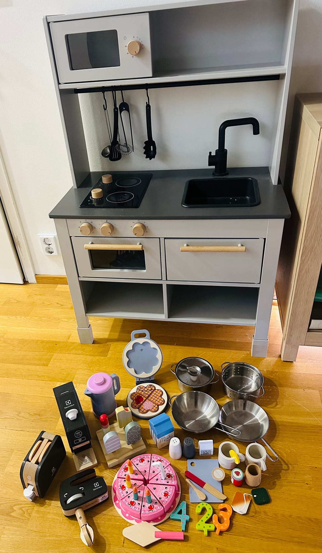 Leikkikeittiö + tarvikkeet | Tori