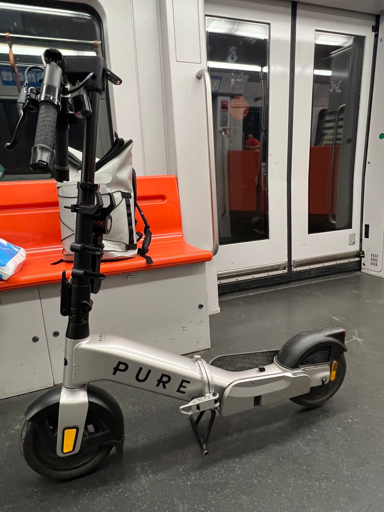 Pure Electric Advance Flex sähköpotkulauta, foldable scooter, Platinum ...