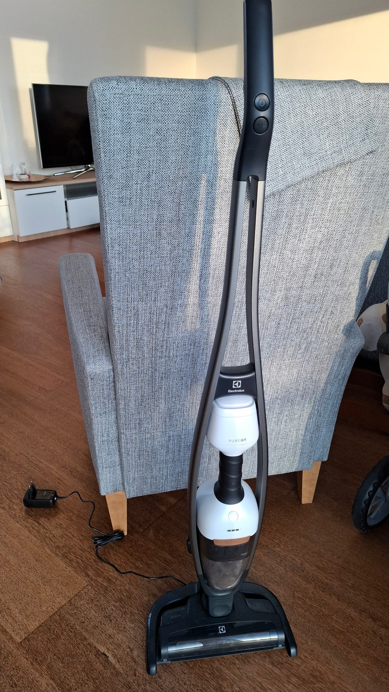 Electrolux Pure Q9 Langaton Pystyimuri Valkoinen | Tori