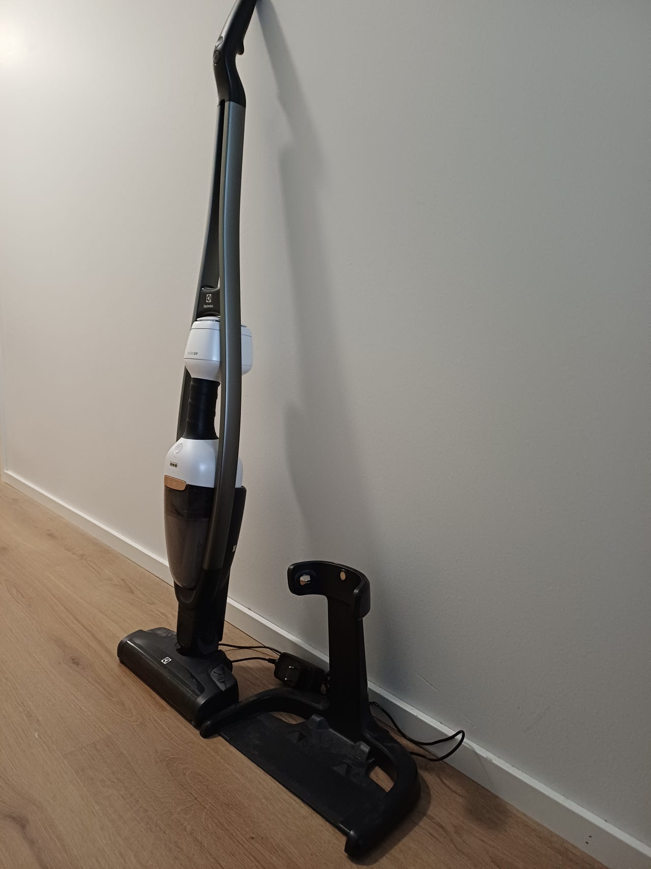 Electrolux Pure Q9 Langaton Pölynimuri Musta | Tori