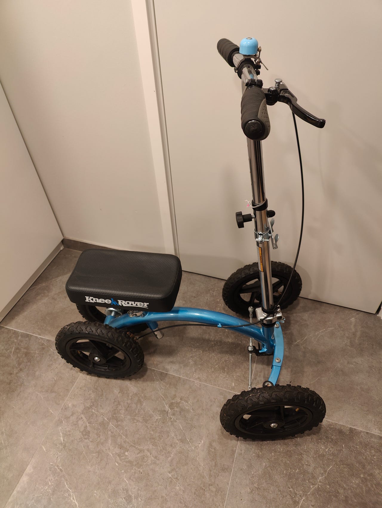 Knee Rover polvikärry leikkauksen jälkeiseen liikkumiseen | Tori