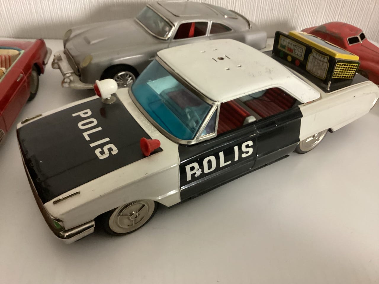 Peltiauto toy bil Polis poliisi police keräily pienoismalli | Tori