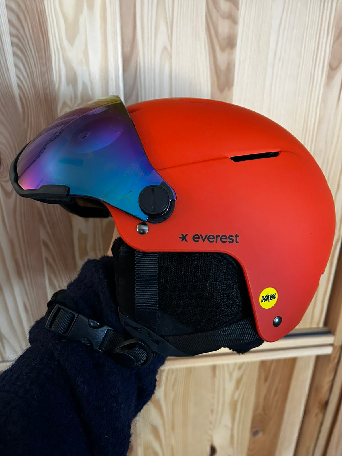 Everest visiirikypärä koko M/L (55/58) | Tori