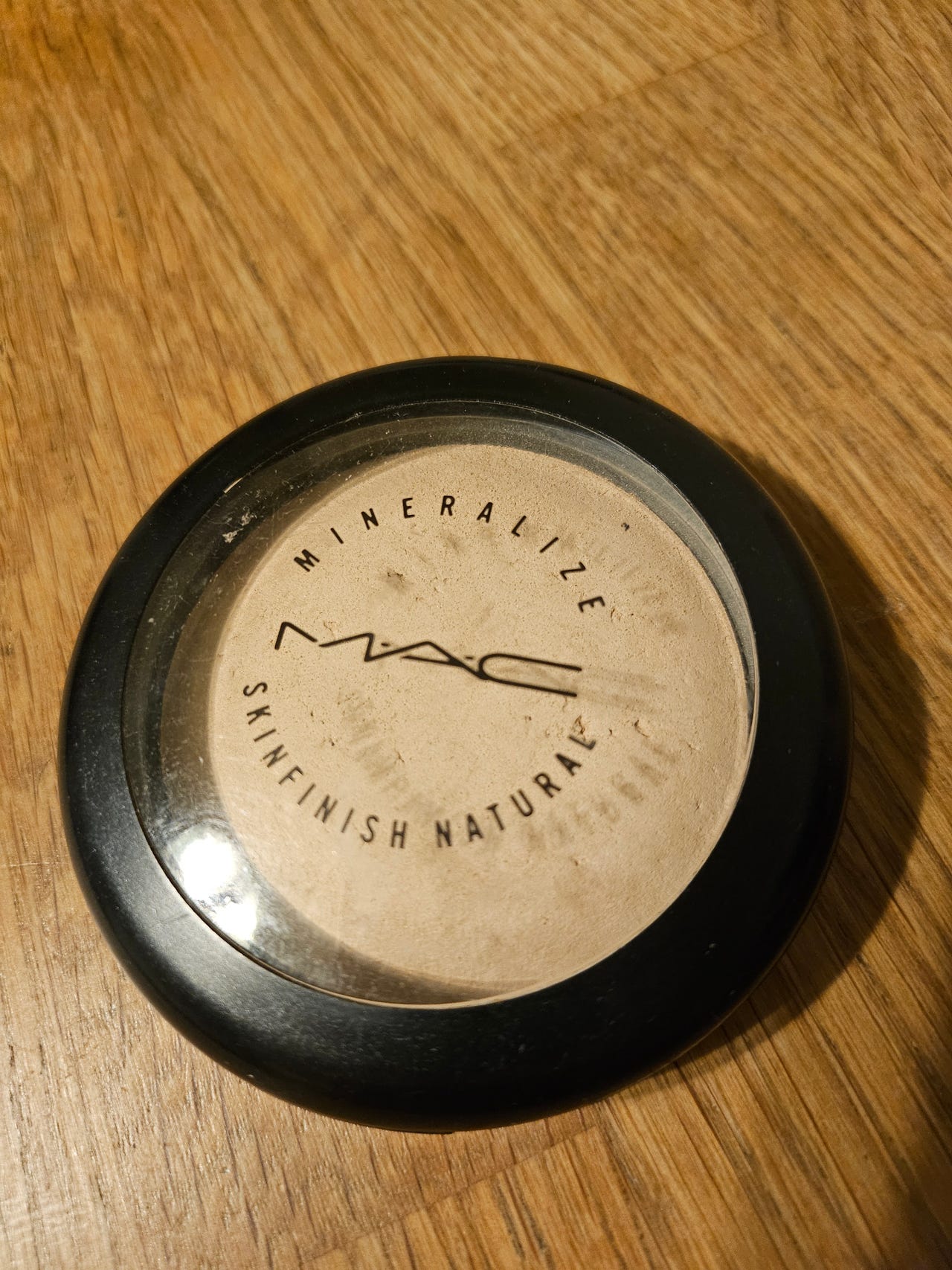 MAC Cosmetics Mineralize Skinfinish Light Plus Natural | Tori