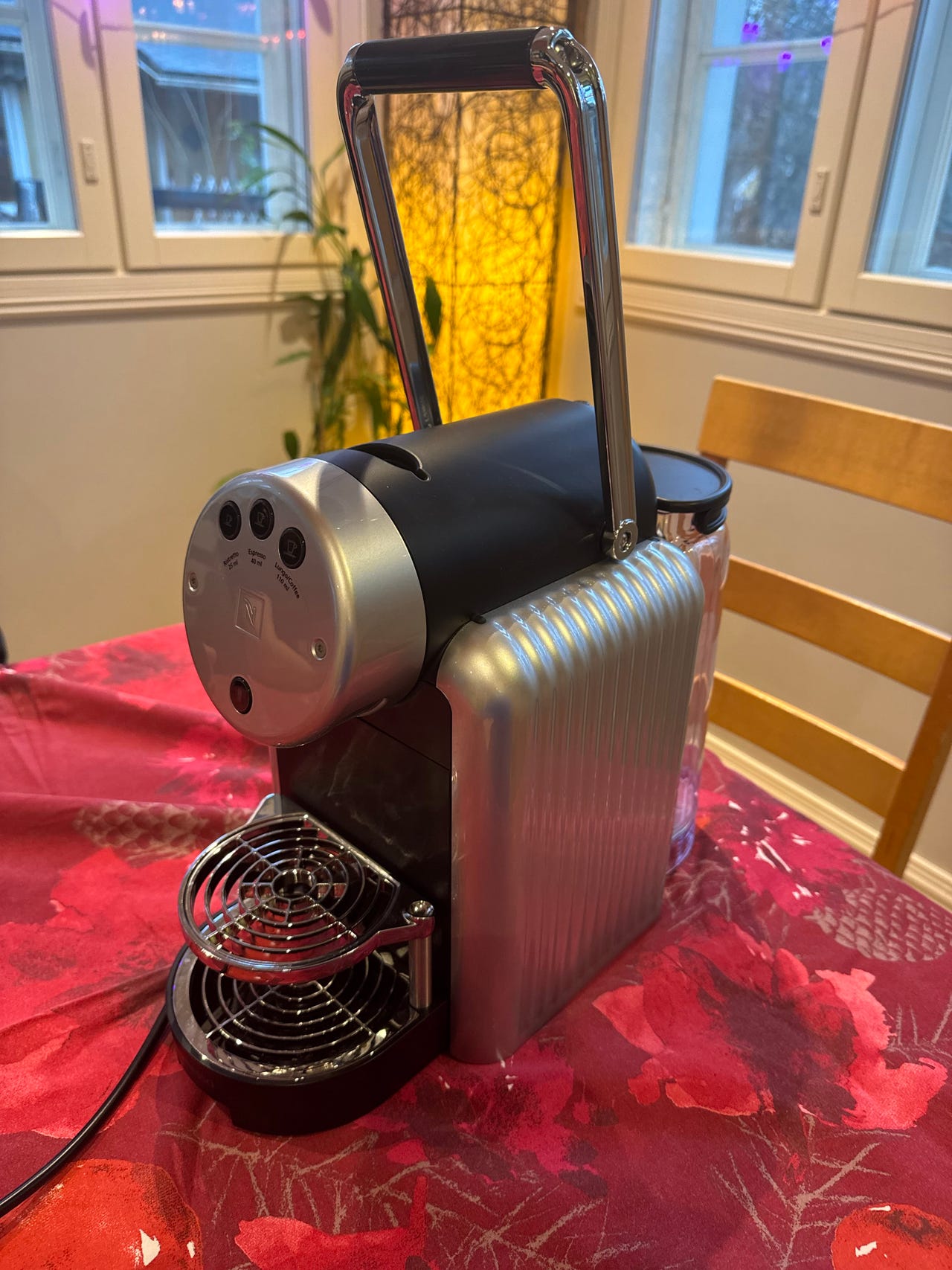 Nespresso Type 9737 Professional Coffee Machine | Tori