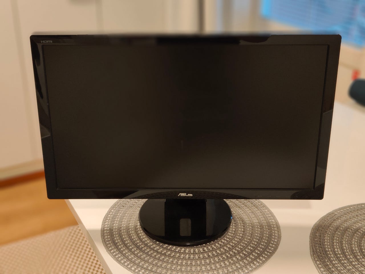 ASUS VE247 näyttö | Tori