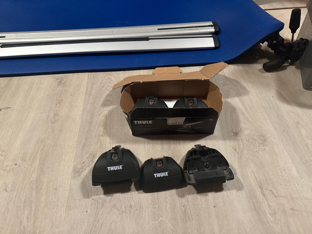 Thule Rapid System 753 kattotelineen jalustat | Tori