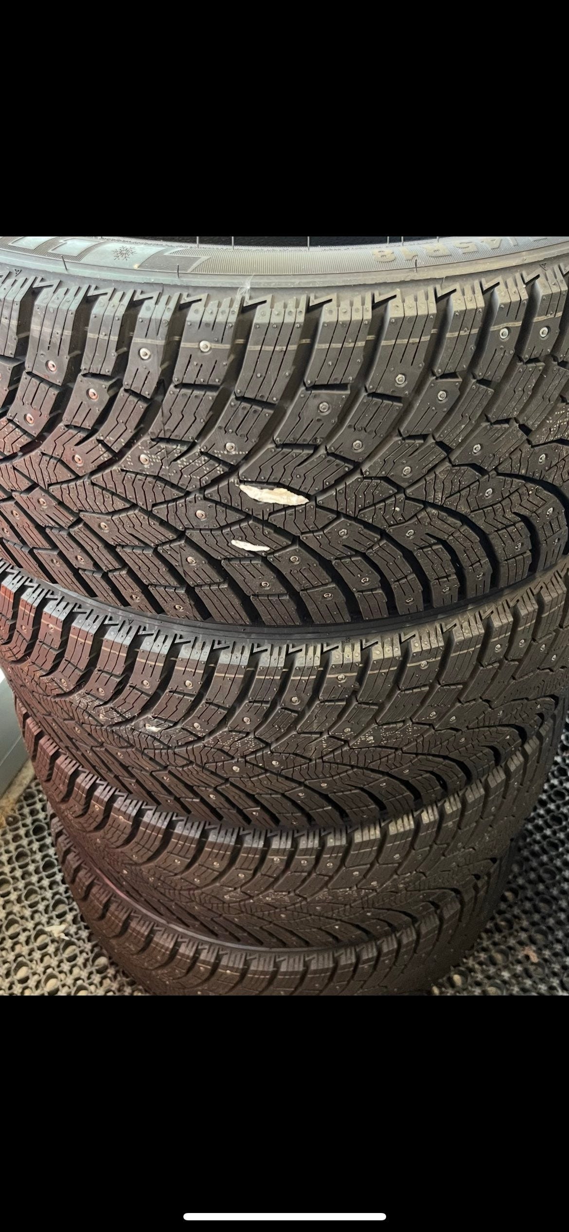 Uudet Triangle nastarenkaat 235/45r18 | Tori