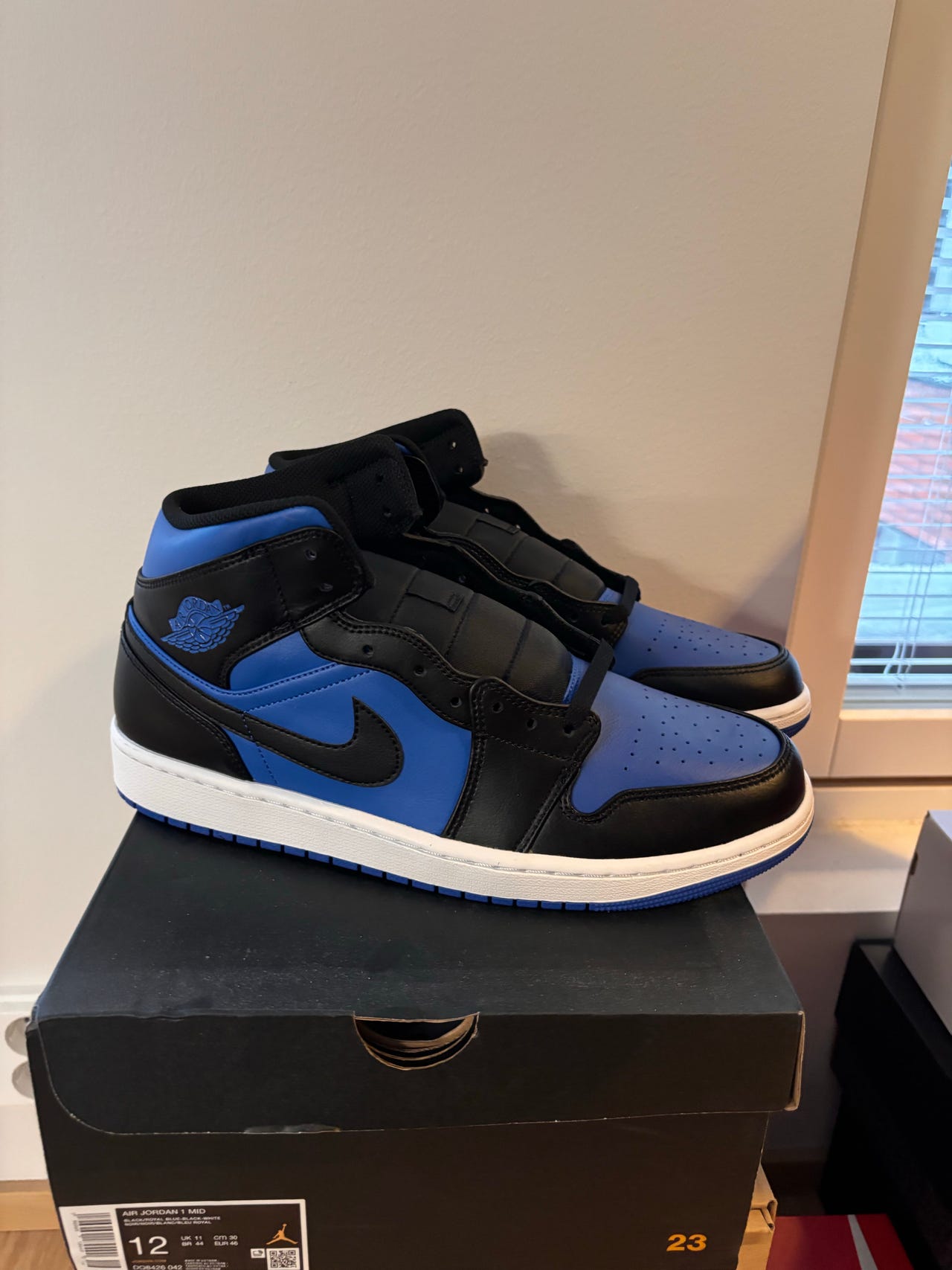 Uudet Air Jordan 1 koko 46 musta sininen | Tori