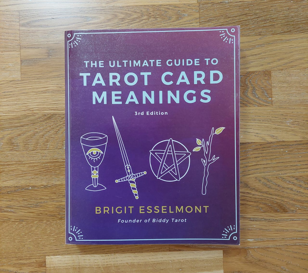 The Ultimate Guide to Tarot Card Meanings kirja | Tori