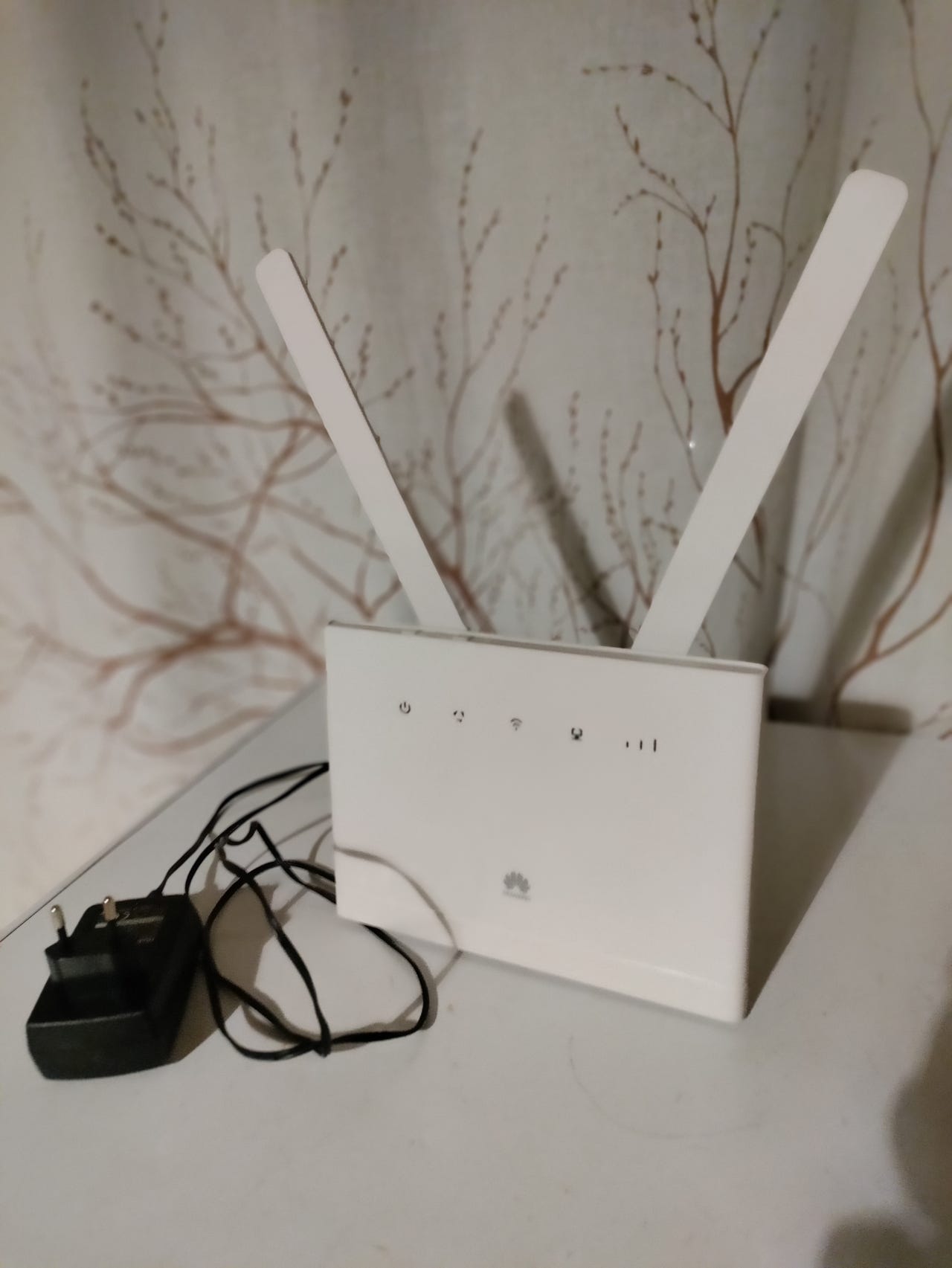 Huawei DNA WIFI-reititin 4G | Tori