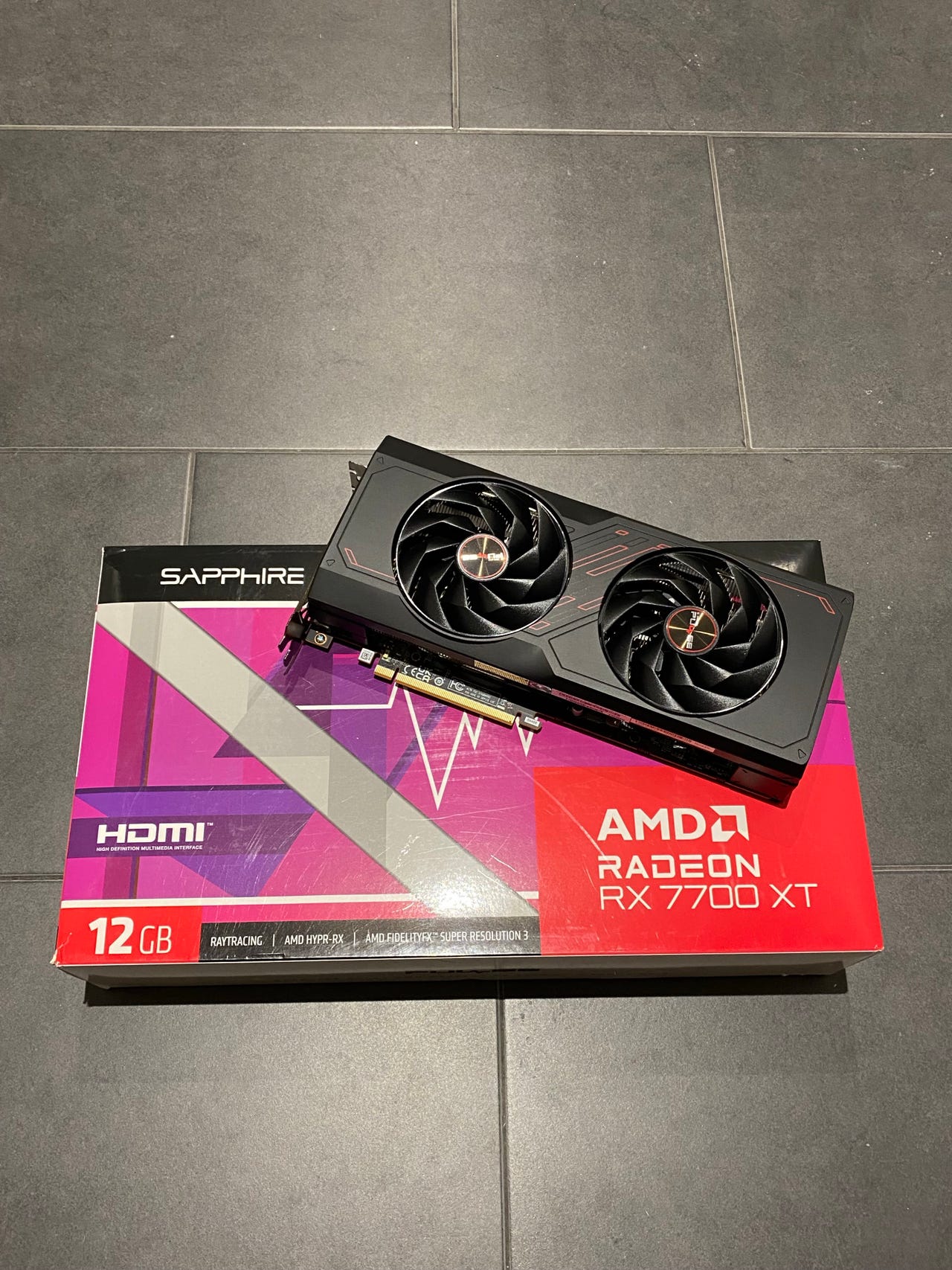 AMD Radeon Sapphire RX 7700 XT Näytönohjain 12 GB | Tori
