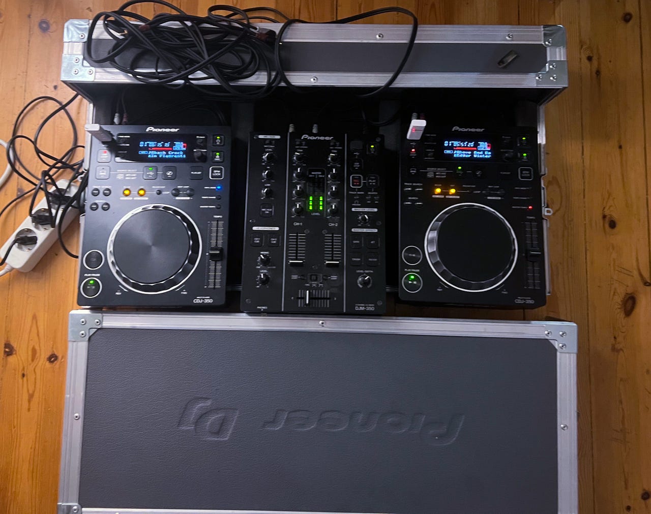 Pioneer DJ DJM-350 DJ-mixer, 2 x CDJ-350 CD & Hard Case | Tori