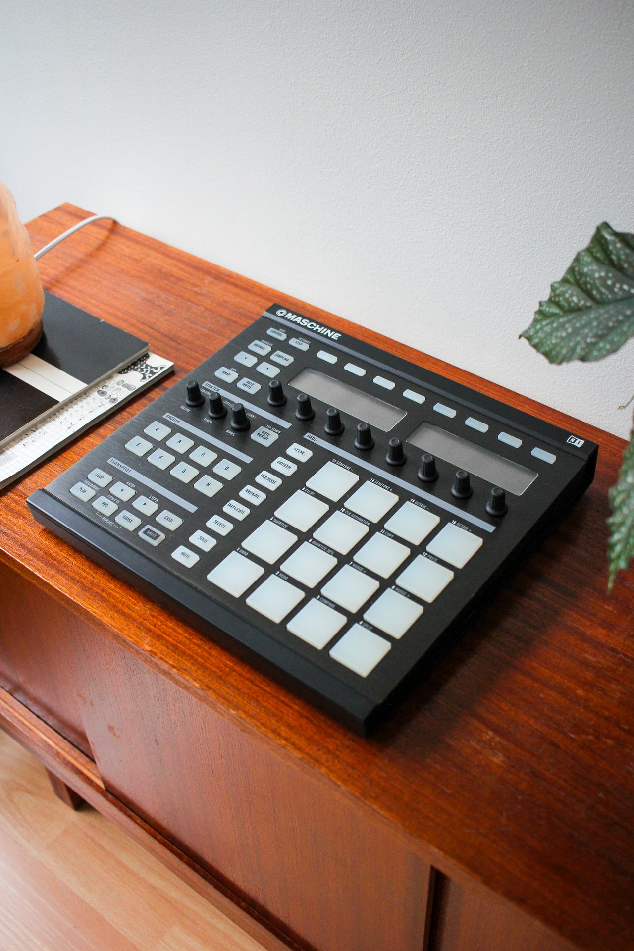 Native Instruments Maschine MK1 | Tori
