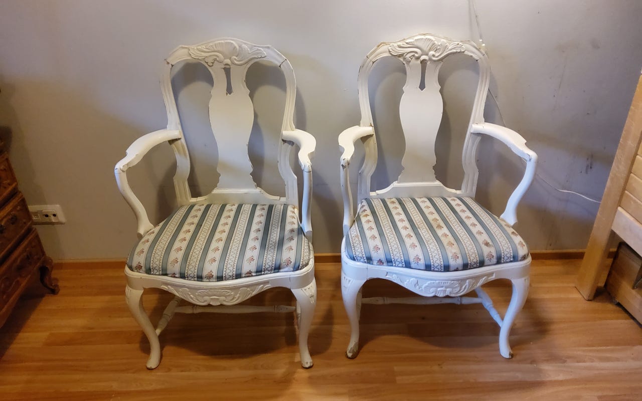 Nojatuolit 2kpl talonpoikaisrokokoo luonnonvalkoiset | Tori