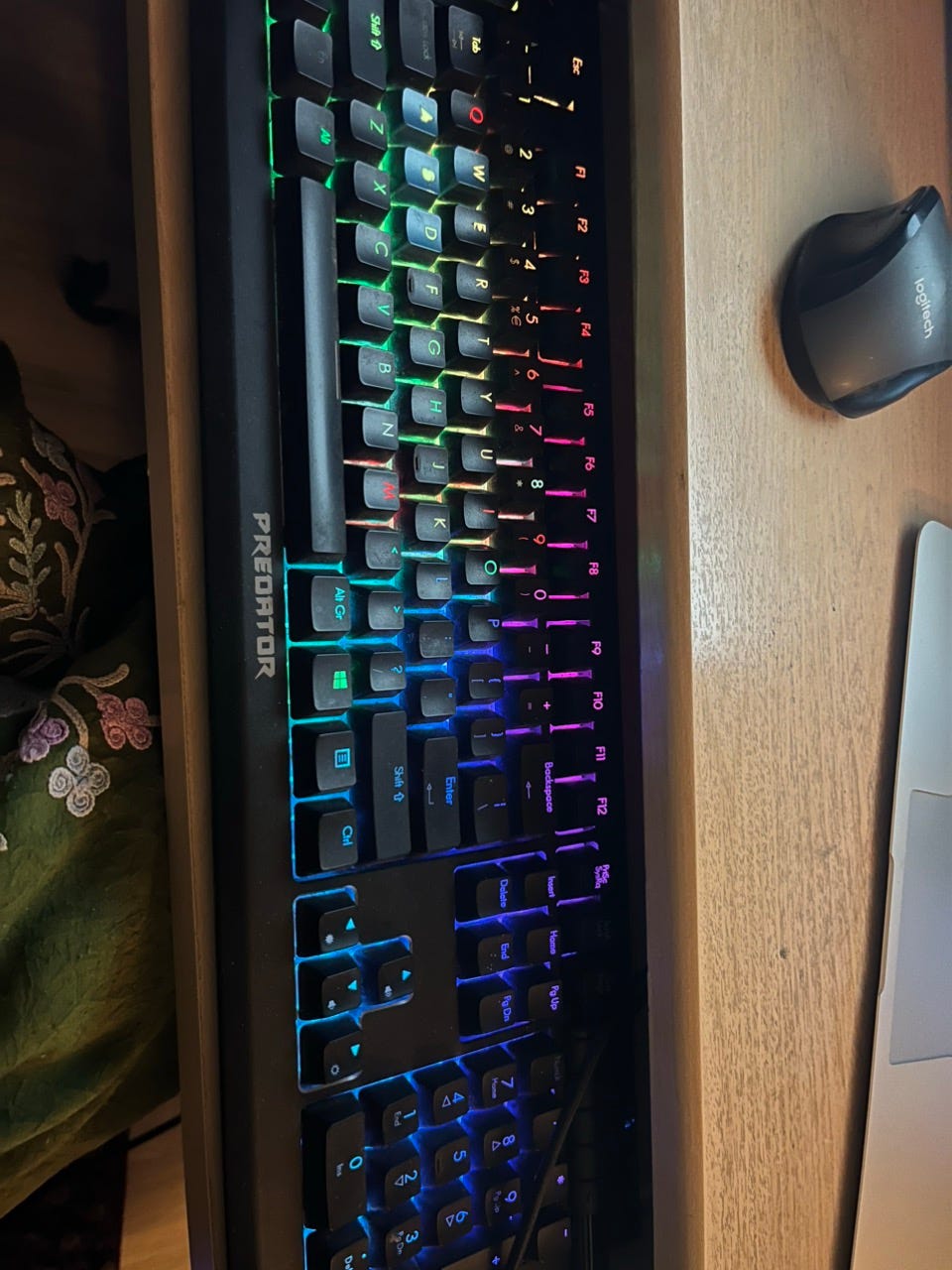 Pelinäppäimistö – RGB-taustavalaistu (Predator) | Tori